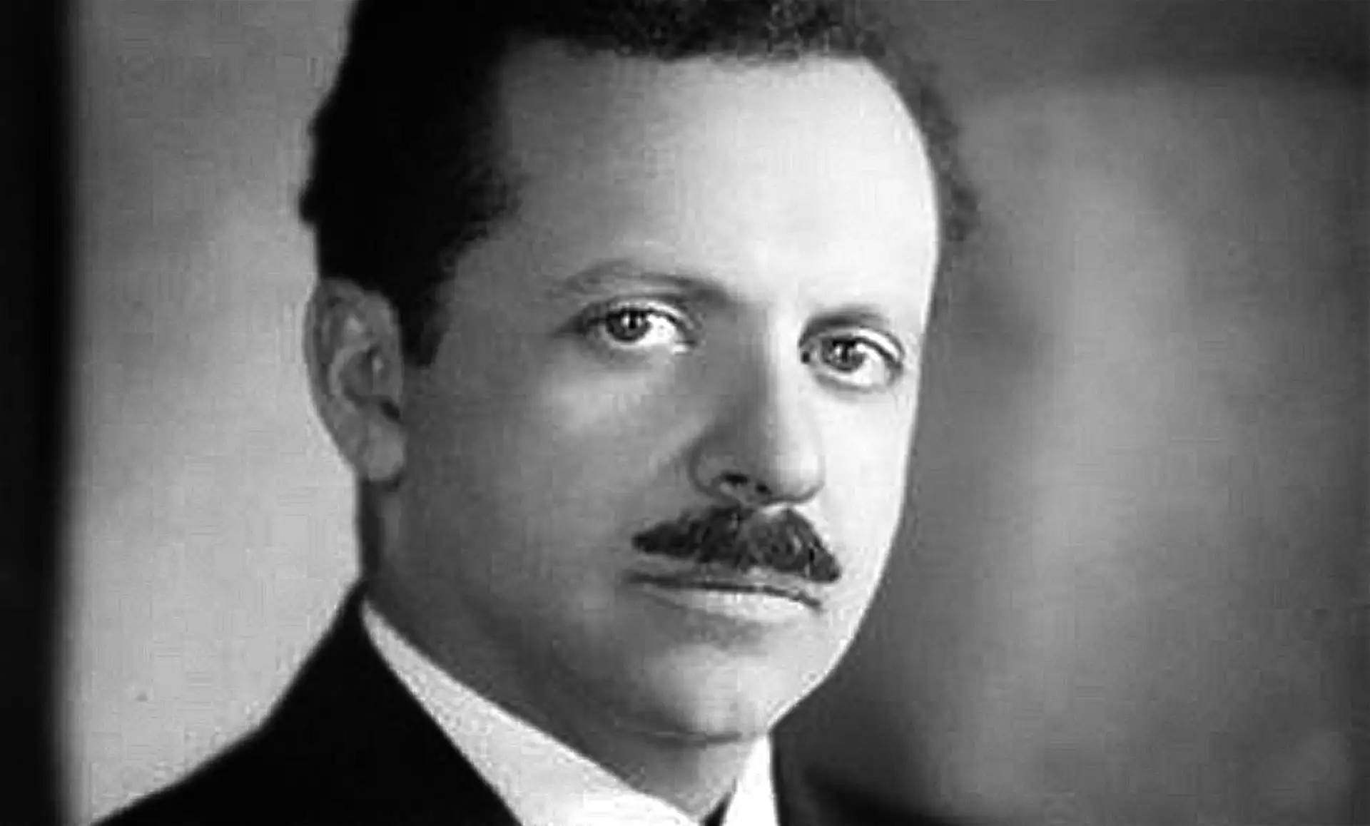 Edward Bernays Kimdir? Modern Halkla İlişkilerin Babası - DigiRise